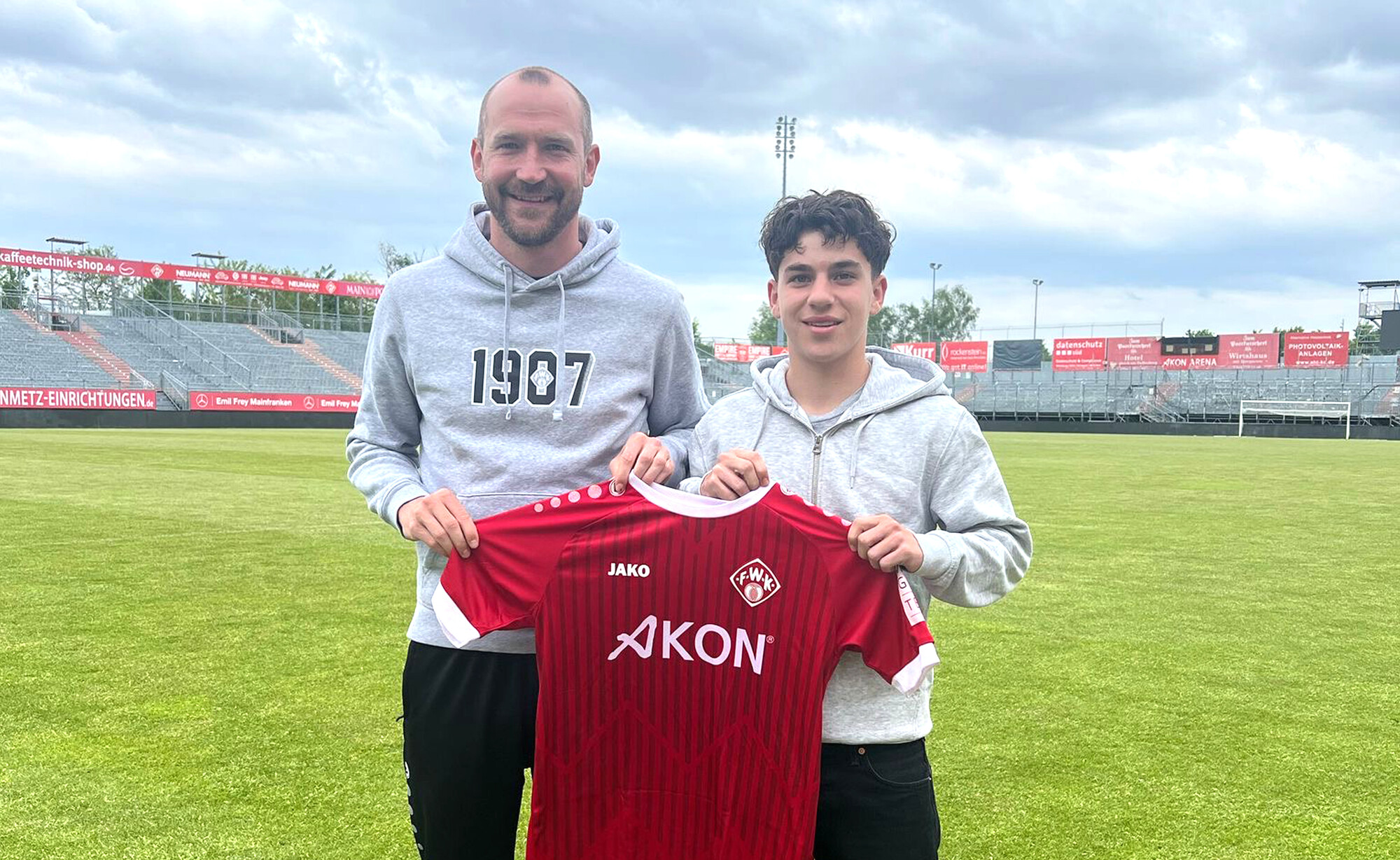 Dorian Deppner erhält Profivertrag | Würzburger Kickers